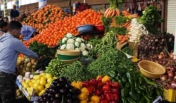 Tunisie : flambée et contrastes des prix des fruits au marché de Bir El ...
